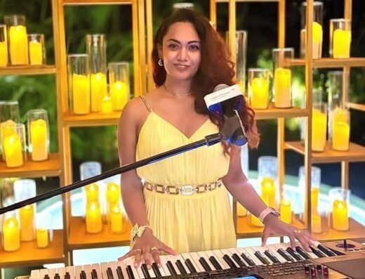 Larissa - World of Musicians